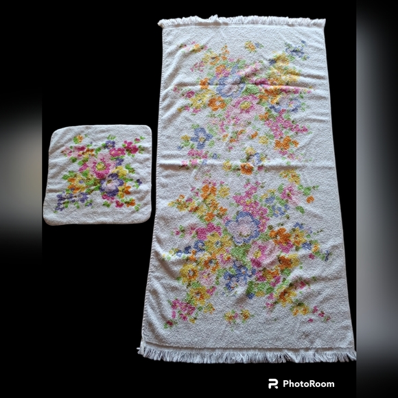 Vintage | Bath | Vintage Springmaid Set Floral Hand Towel Wash Cloth ...